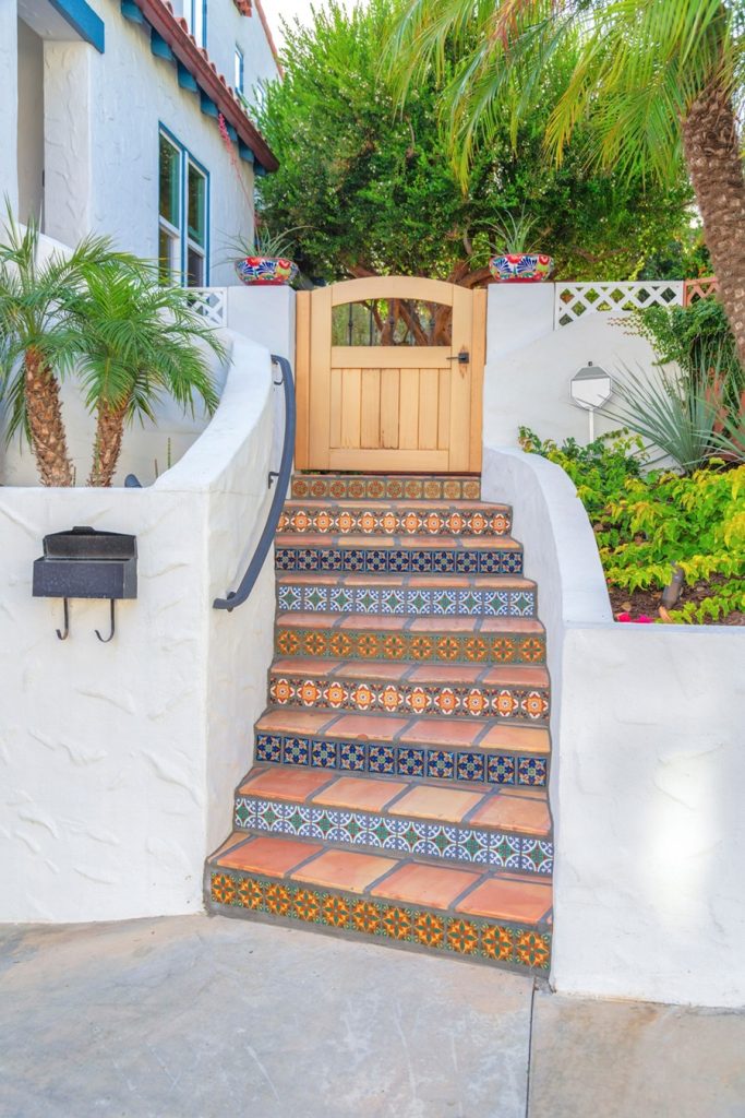 6 Great Decorating Ideas for Stair Risers | Transforming Interiors